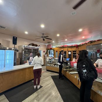 PETERS’ BAKERY - Updated March 2025 - 2024 Photos & 2521 Reviews - 3108 ...