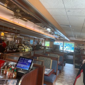 CROTON COLONIAL RESTAURANT & DINER - Updated June 2024 - 124 Photos ...