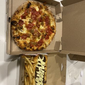 TONO PIZZERIA + CHEESESTEAKS - Updated December 2025 - 84 Photos & 57 ...