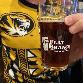 FLAT BRANCH PUB & BREWING - Updated May 2024 - 371 Photos & 839 Reviews ...