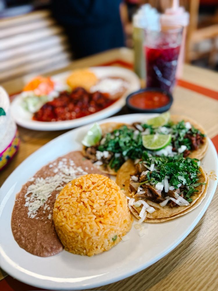 CHELITO’S MEXICAN RESTAURANT - Updated January 2026 - 36 Photos - 506 N ...