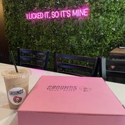 GROUNDS DONUT HOUSE - 235 Photos & 69 Reviews - 35 Lake Ave Ext ...