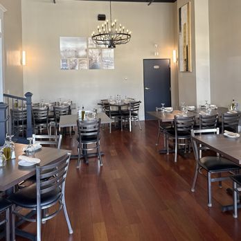 LA PIAZZA RESTAURANT - Updated December 2025 - 118 Photos & 44 Reviews ...