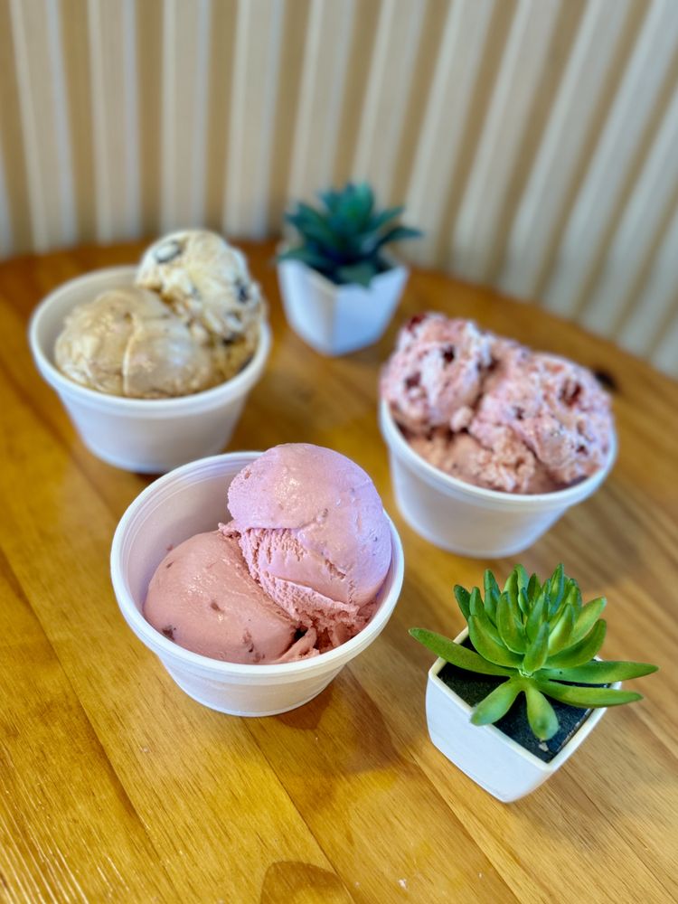 ICE POINT CAFE - Updated June 2025 - 182 Photos & 153 Reviews - 1113 ...