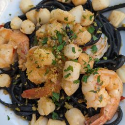 MATHEWS FOOD & DRINK - Updated June 2025 - 1121 Photos & 657 Reviews ...