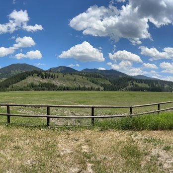 BOX Y LODGE - Updated July 2025 - MM28 Greys River Rd, Alpine, Wyoming ...