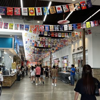 TOKYO KUMA - Updated June 2024 - 57 Photos & 18 Reviews - 3875 Venture ...