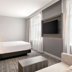 EMBASSY SUITES BY HILTON ATLANTA BUCKHEAD - Updated November 2025 - 473 ...