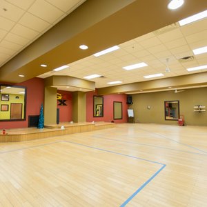 SUPREME HEALTH & FITNESS - 14 Photos & 23 Reviews - 5555 Odana Rd ...