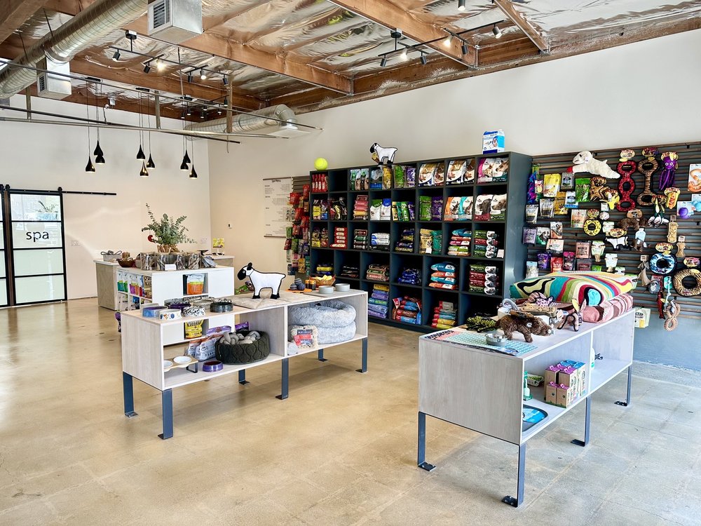 PET FOODIE LA - Updated October 2025 - 19 Photos & 17 Reviews - 2523 17th St, Santa Monica ...