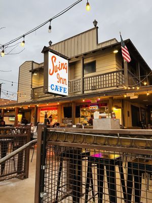 SWING INN CAFE & BBQ - Updated May 2025 - 1588 Photos & 1728 Reviews ...