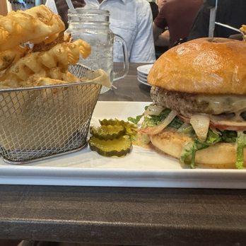 DA BURGER WING HUB - Updated April 2025 - 410 Photos & 155 Reviews - 93 ...