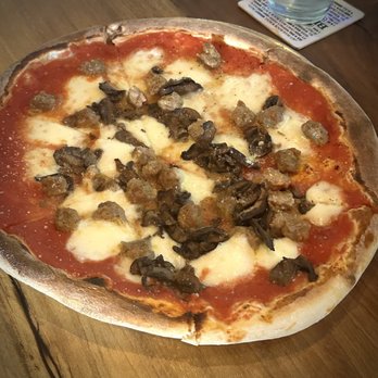 FREEDOM BROTHERS PIZZERIA & ALEHOUSE - Updated March 2025 - 86 Photos ...