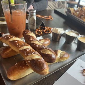 FATPOUR TAP WORKS MCCORMICK - 298 Photos & 270 Reviews - 2206 S Indiana ...