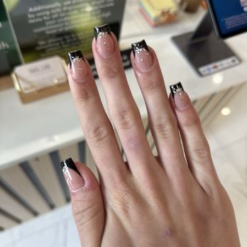 NAIL LAB - Updated April 2025 - 103 Photos & 30 Reviews - 9414 Falls Of ...