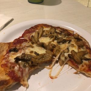 THE PIZZA HOUSE - 143 Photos & 209 Reviews - 747 E Lincoln Ave ...