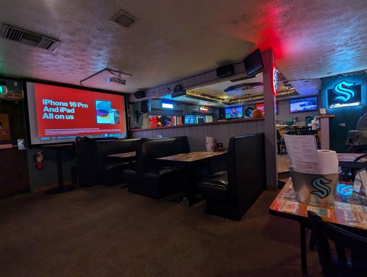 THRASHERS PUB & BROILER - Updated November 2025 - 138 Photos & 214 ...