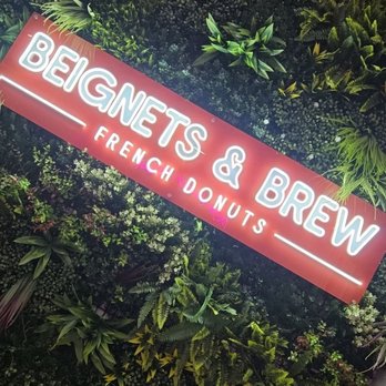 BEIGNETS & BREW - Updated August 2025 - 151 Photos & 39 Reviews - 2079 ...