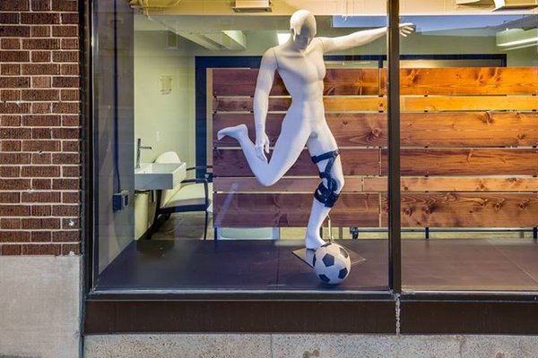 LIMB LAB - Updated December 2025 - 13 Photos - 400 S Broadway ...