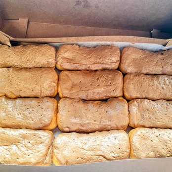 CHUCK’S DONUT SHOP - 355 Photos & 568 Reviews - 5335 NE 4th St, Renton ...