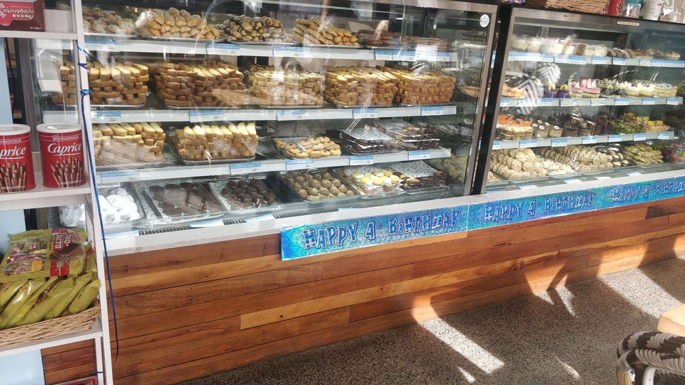 BORN TO BAKE - Updated January 2026 - 10 Photos - 1/279 Gardeners Rd ...