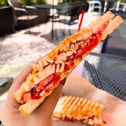 CAFE VALER - Updated December 2025 - 1234 Photos & 1059 Reviews - 112 ...