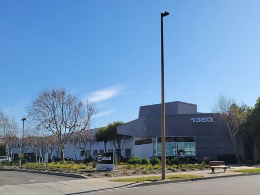 ABBOTT LABORATORIES - Updated December 2025 - 10 Reviews - 1360 S Loop ...