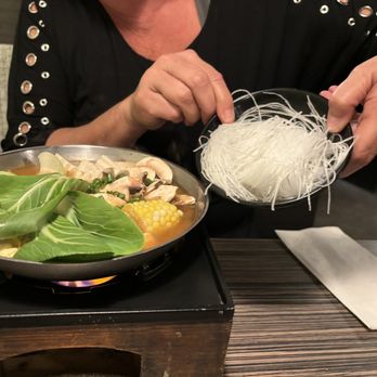 RAGIN’ POT - Updated January 2025 - 573 Photos & 355 Reviews - 301 W ...