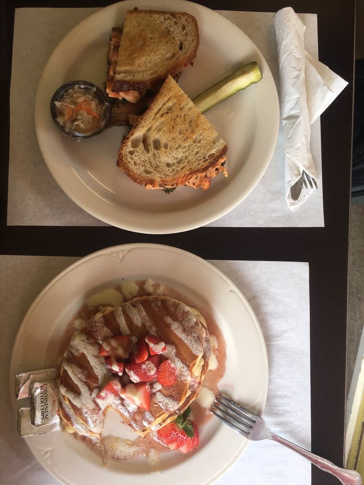 BEACON FALLS CAFE - 150 Photos & 235 Reviews - 472 Main St, Beacon, NY ...