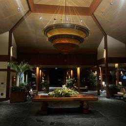 BEACH TREE RESTAURANT BAR AND LOUNGE - Updated December 2025 - 635 ...