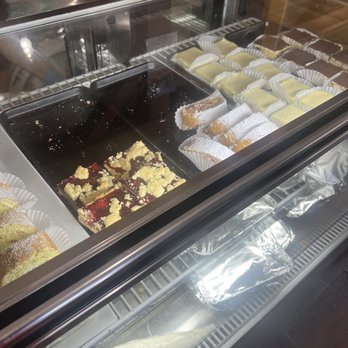 LIGHTHOUSE BAKERY - TEMP. CLOSED - Updated January 2025 - 78 Photos ...