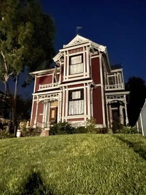 THE CHARMED HOUSE - Updated October 2025 - 24 Photos - 1329 Carroll Ave ...