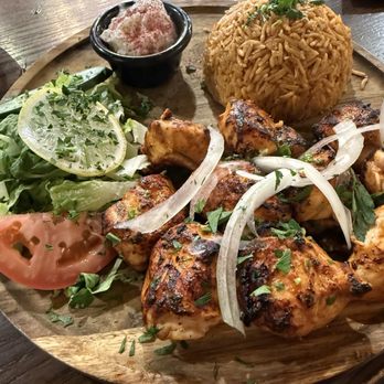 KANOON - Updated January 2025 - 300 Photos & 118 Reviews - 349 Hazel St ...