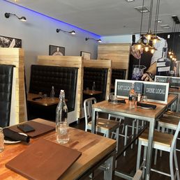 BLUE ON HIGHLAND - Updated September 2025 - 133 Photos & 299 Reviews ...