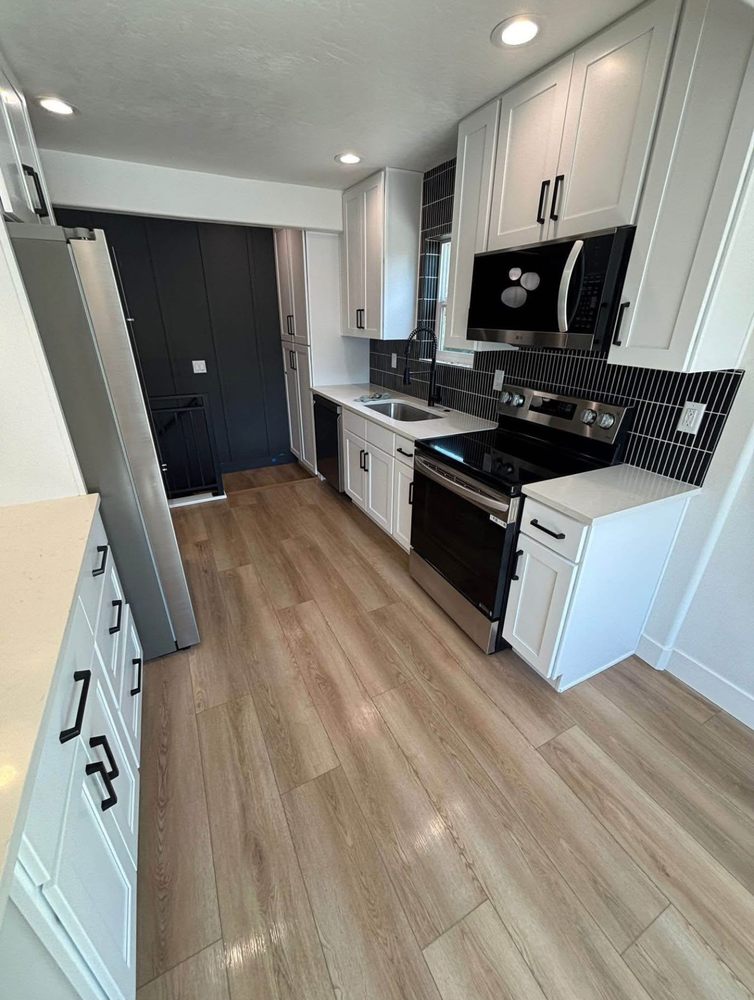 KEEP IT KLEAN - Updated September 2025 - 72 Photos - 5473 Blair Rd, Dallas, Texas - Office ...