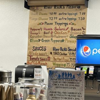 RIVER RICK’S PIZZERIA - Updated October 2025 - 35 Photos & 52 Reviews ...