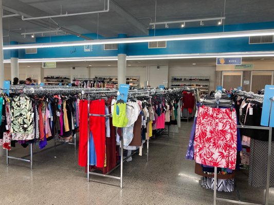 GOODWILL HAWAII - Updated November 2024 - 174 Photos & 148 Reviews ...