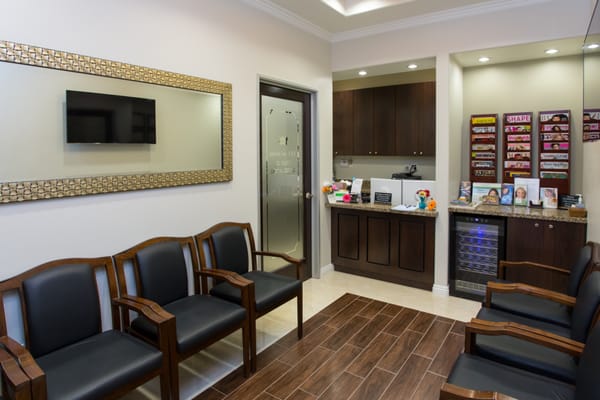 EL PASEO DENTAL CENTER - Updated October 2025 - 10 Photos & 20 Reviews ...