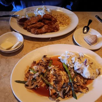 THE CHEESECAKE FACTORY - Updated March 2025 - 922 Photos & 899 Reviews ...