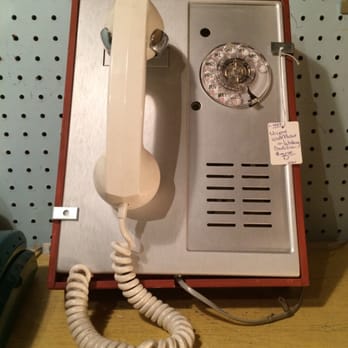 THE JUNQUE CELLAR - Updated December 2025 - 36 Photos & 35 Reviews ...