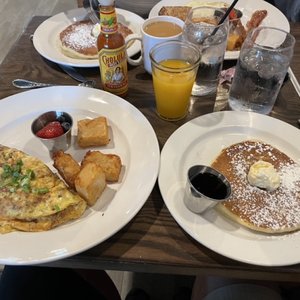 TOAST & BERRY - 279 Photos & 251 Reviews - 9856 Montgomery Rd ...