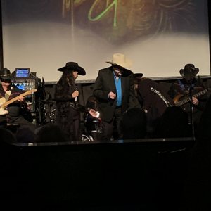 MAIN STREET CROSSING - 50 Photos & 66 Reviews - 111 W Main St, Tomball ...