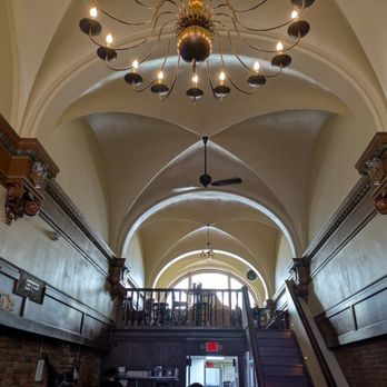 GRAND TRUNK PUB - Updated December 2025 - 448 Photos & 695 Reviews ...