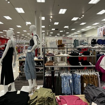 TARGET - Updated April 2025 - 304 Photos & 118 Reviews - 4750 Millenia ...