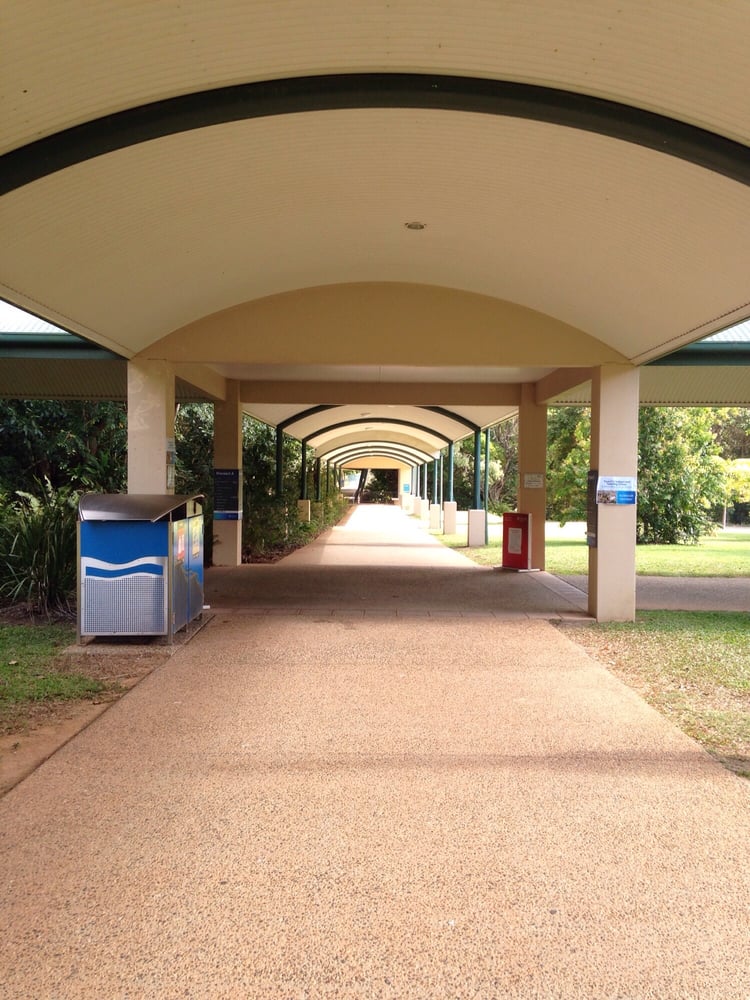 JAMES COOK UNIVERSITY - CAIRNS CAMPUS - Updated February 2025 - 88 ...