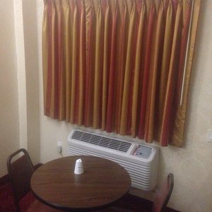 HOLIDAY MOTEL - Updated October 2025 - 2291 New England Thru, Bronx ...