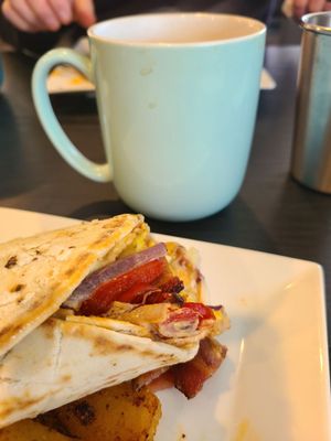 DELICIOUS CAFE - Updated January 2026 - 117 Photos & 144 Reviews - 512 ...