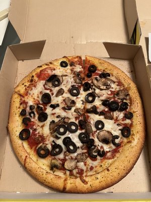 HUNGRY HOWIE’S PIZZA & SUBS - Updated December 2025 - 38 Photos & 40 ...