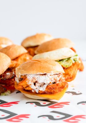 ROAMING ROOSTER - Updated June 2025 - 143 Photos & 165 Reviews - 1301 U ...