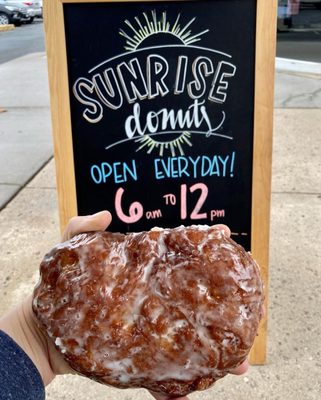 SUNRISE DOUGHNUTS - Updated September 2024 - 39 Photos & 96 Reviews ...